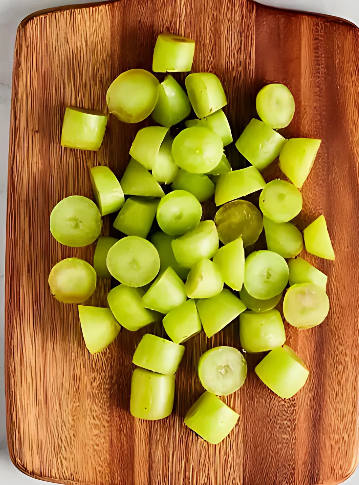 Waldorf Salad Recipe (Quick And Classic) - Easy Recipes