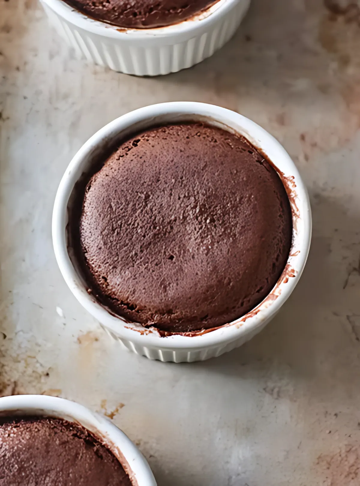 The Best Chocolate Molten Lava Cakes Recipe - Easy Recipes