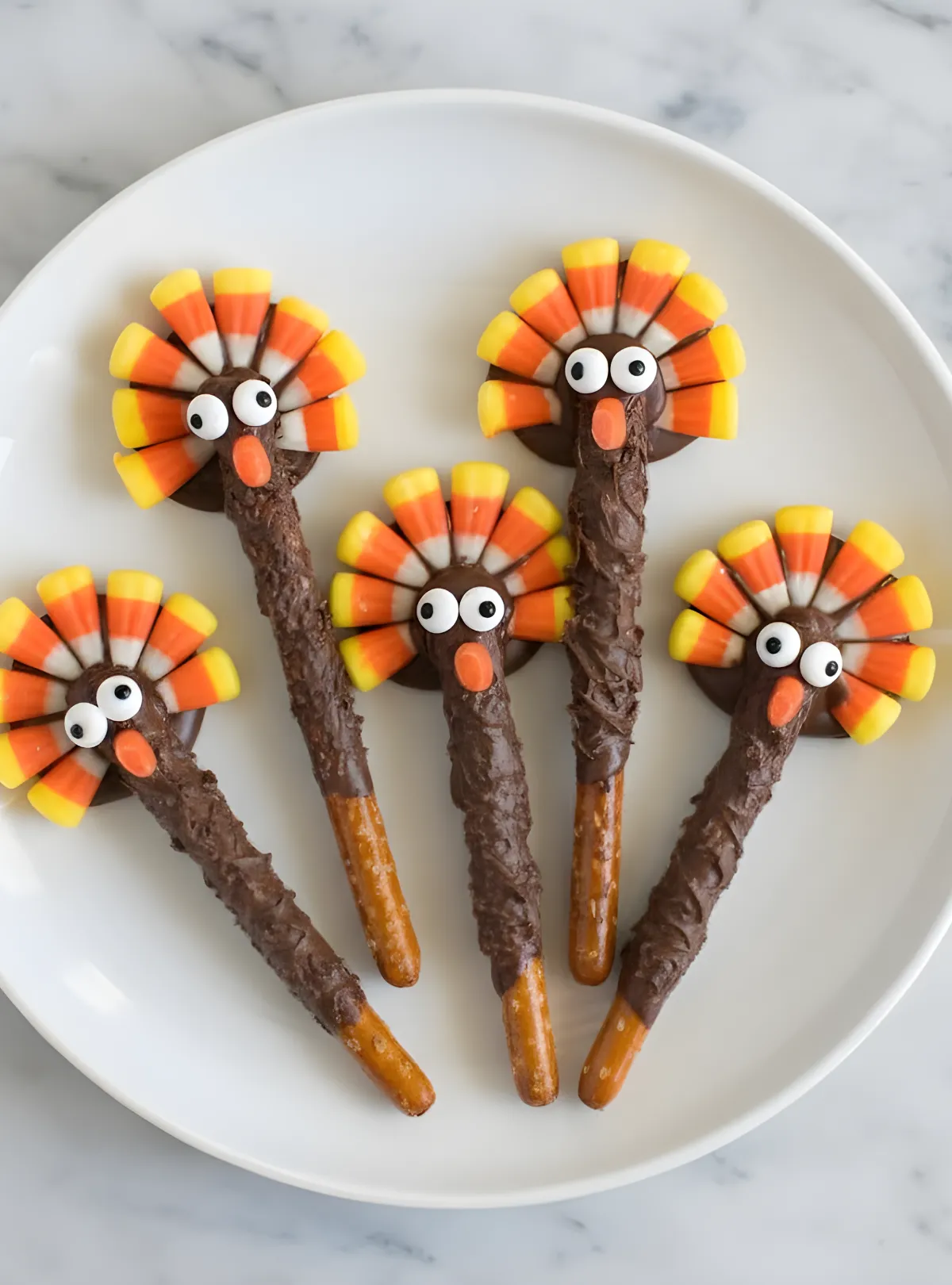 Thanksgiving Turkey Pretzel Rods - Easy Recipes